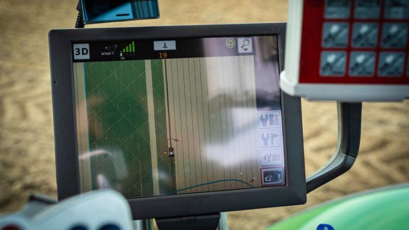 Modern combine harvesters; an electronic component deep dive