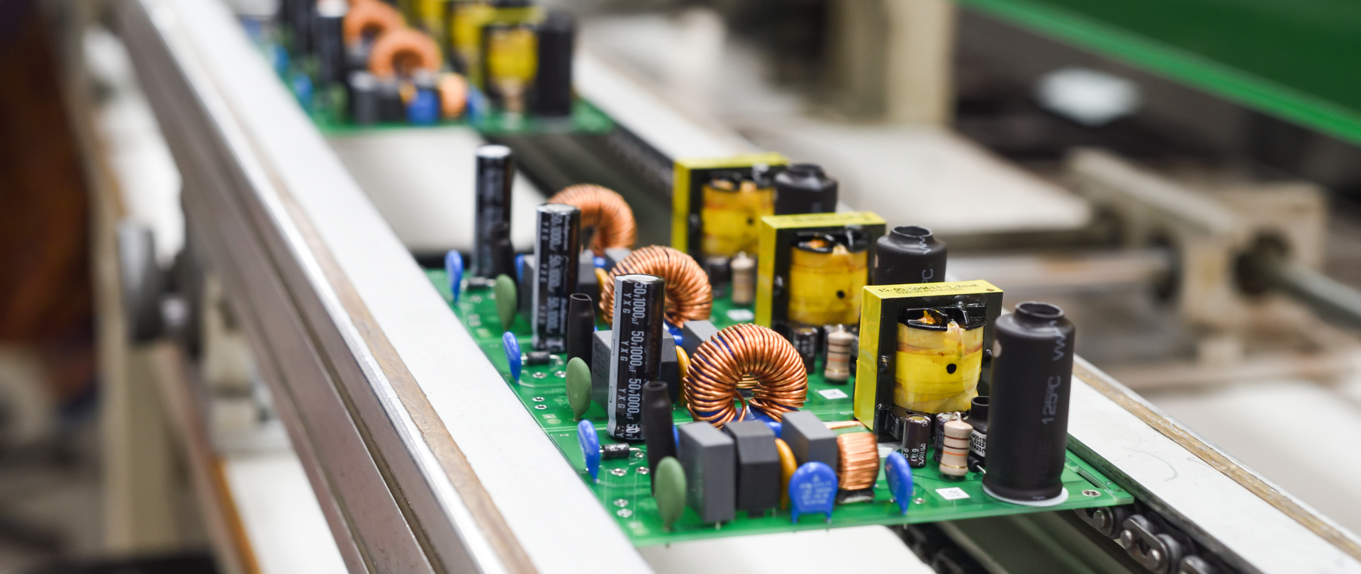 What is the difference between IPC 610 and IPC 620?